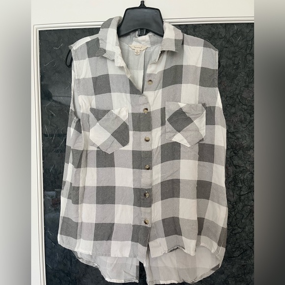 Sim & Sam | Tops | Sim Sam Button Up Tank L | Poshmark